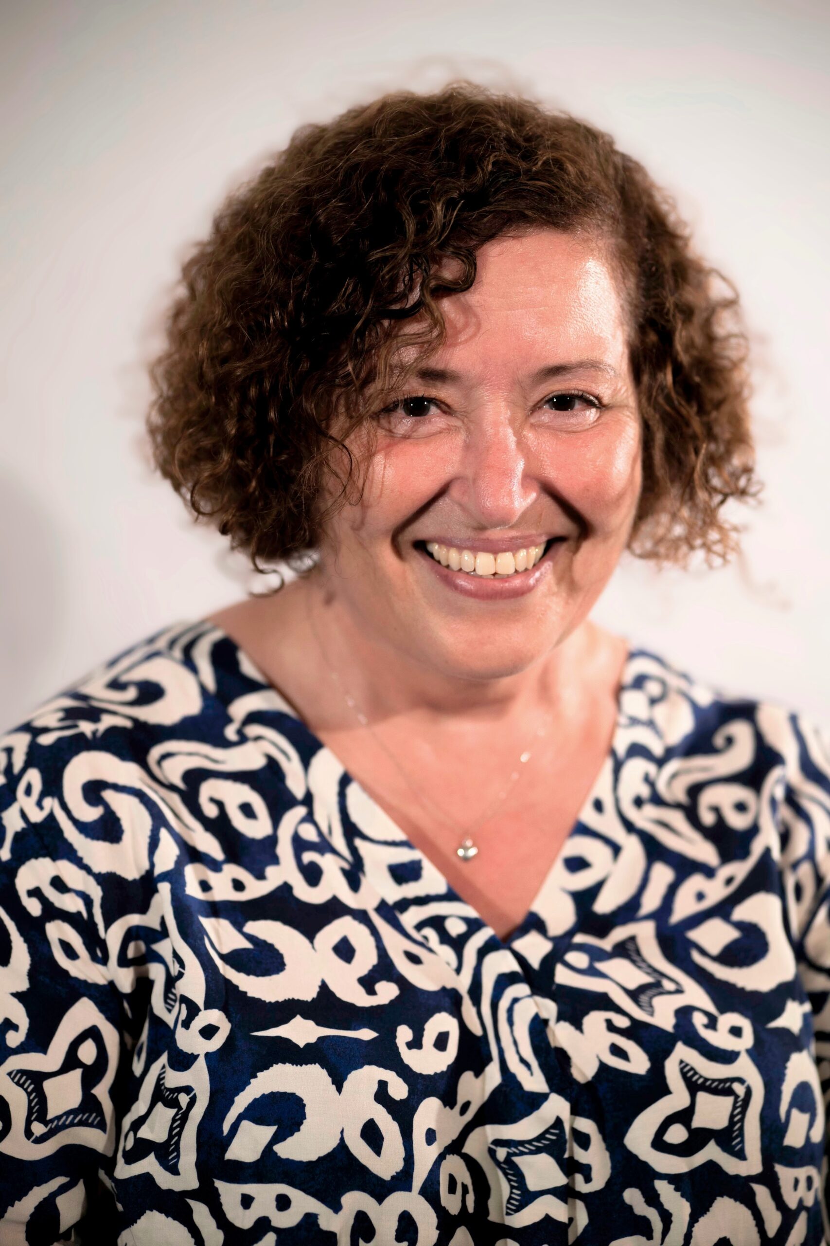 Nadia Aït Tayeb, conseillère municipale de la majorité – Ville d'Athis-Mons